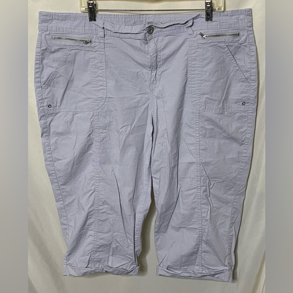 Style & Co. | Pants & Jumpsuits | Style Co Cargo Capri Pants | Poshmark